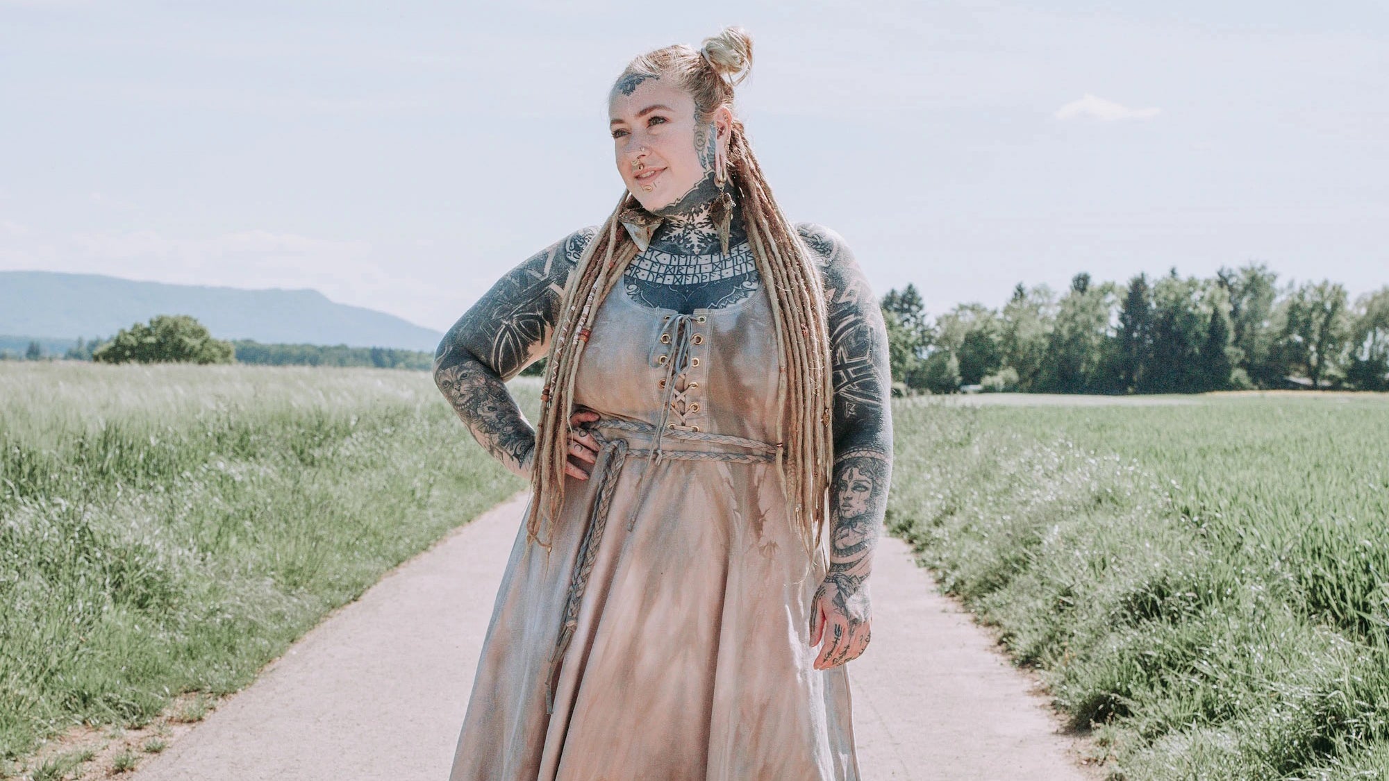 Helga by Anka Miau - Otherwordly Fashion for Every Body from Germany ...